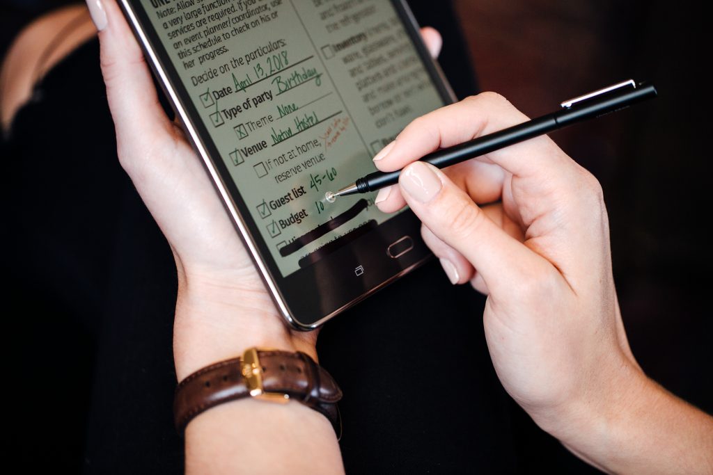 Malen auf dem Tablet mit dem Adonit Droid - Werbung- Nerd Eltern